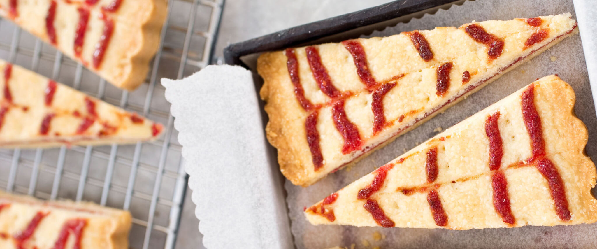 Plugrà - Cranberry Swirl Shortbread